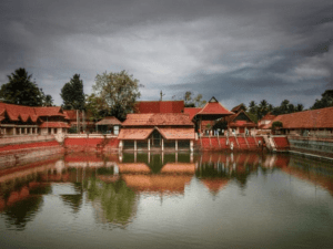 Places to Visit in Alleppey | Tourist Spots | Bookmyboat